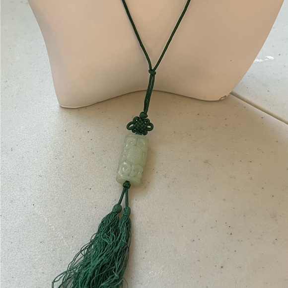 Asian Jade | Jewelry | Vintage Carved Jade Asian Pendant Necklace On ...